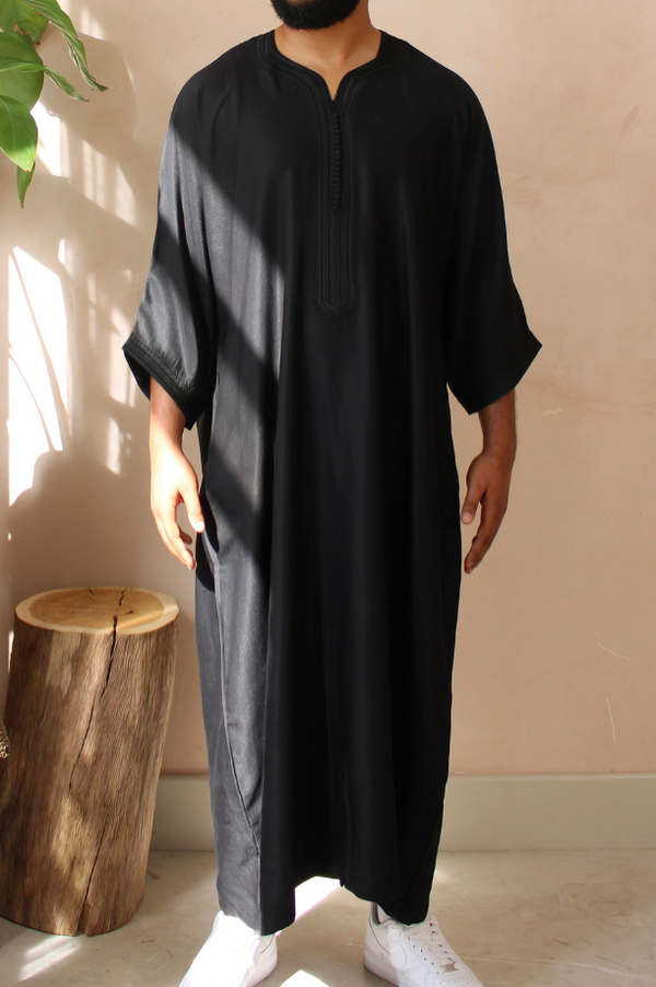 Al-Layth: Moroccan, Omani, & Emirati Thobes and Accessories